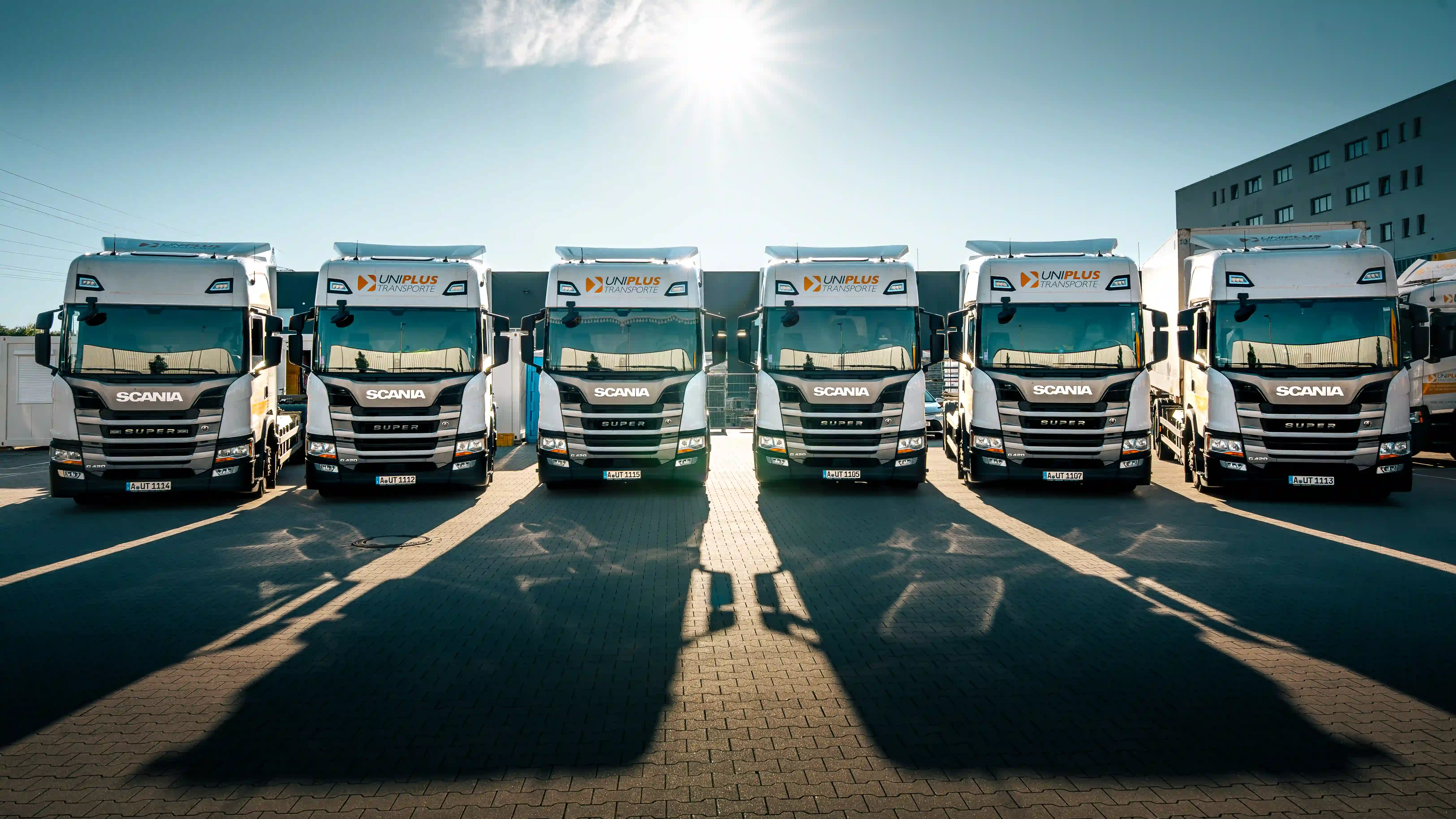 Uni plus Transporte - Professionelle Spedition & Transport in ganz ...